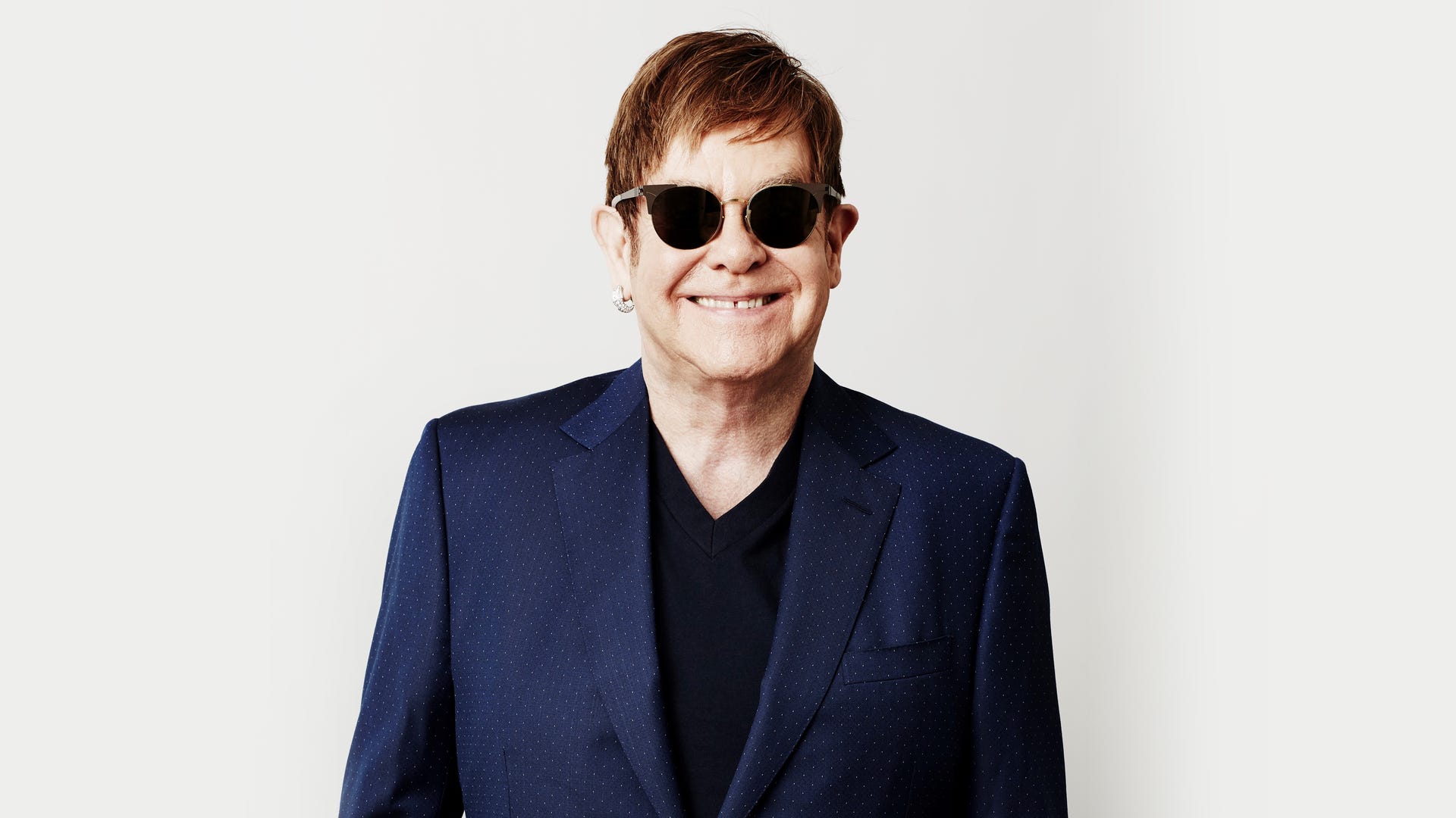 Vinile 10" Step Into Christmas rosso di Elton John | Universal Music ...